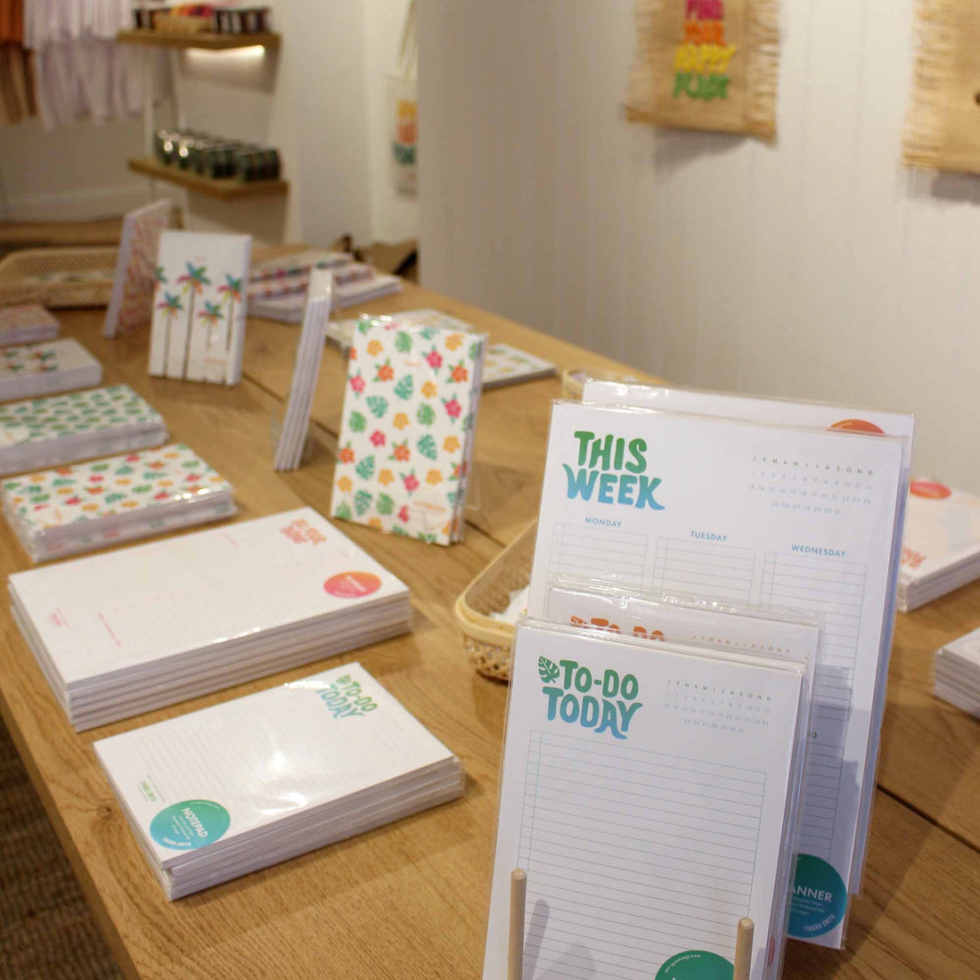 A5 To Do List Notepad - Colourful Gradient Design - Desk Planner ...